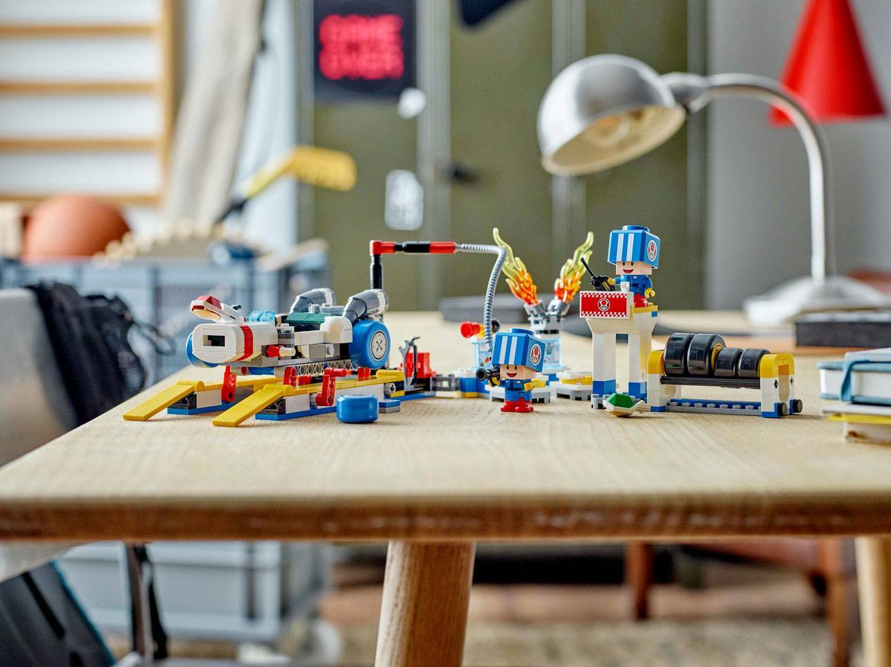 LEGO® Super Mario 72035 Mario Kart™ – Toad’s Garage - Build and Play ...